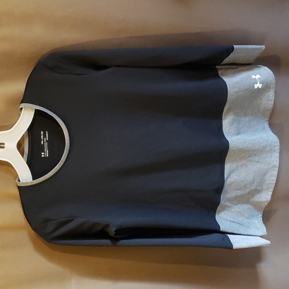 Under Armour | Shirts & Tops | Girls Under Armour Fitted Long Sleeve ...